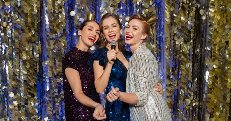 Photo Booth 2024 Guides: Trends, Tips, and Benefits